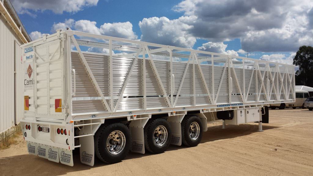 Cannon Trailers Livestock Cattle Trailer manufacturers makers of Beef Bus